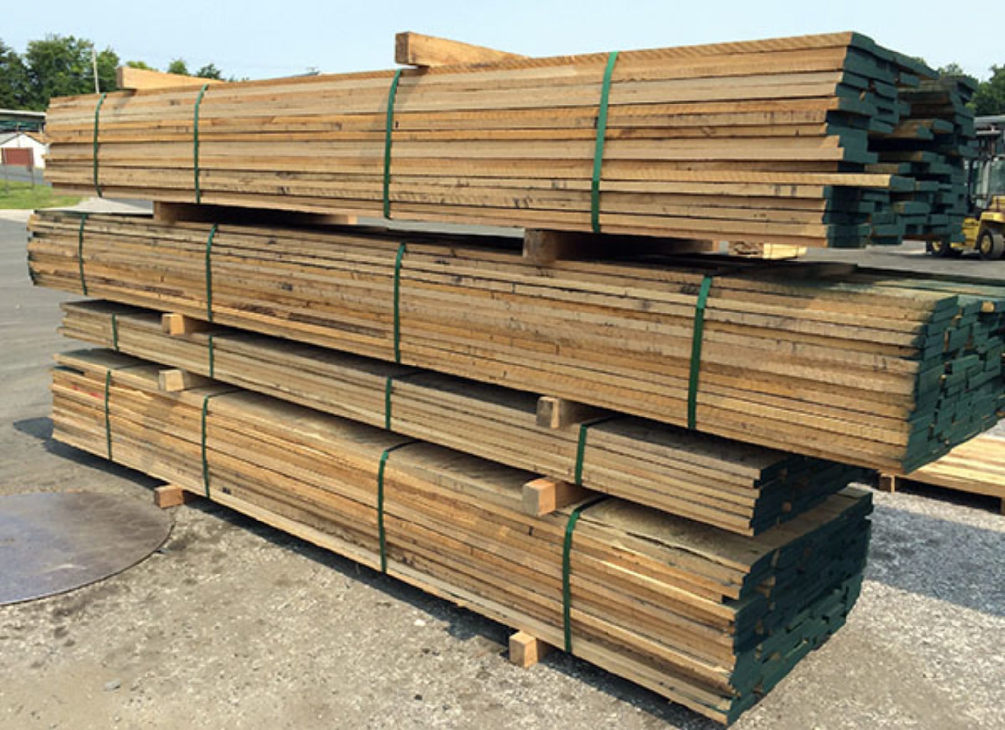 Black Walnut Lumber Grade Allow more Defects and Smaller Sizes
